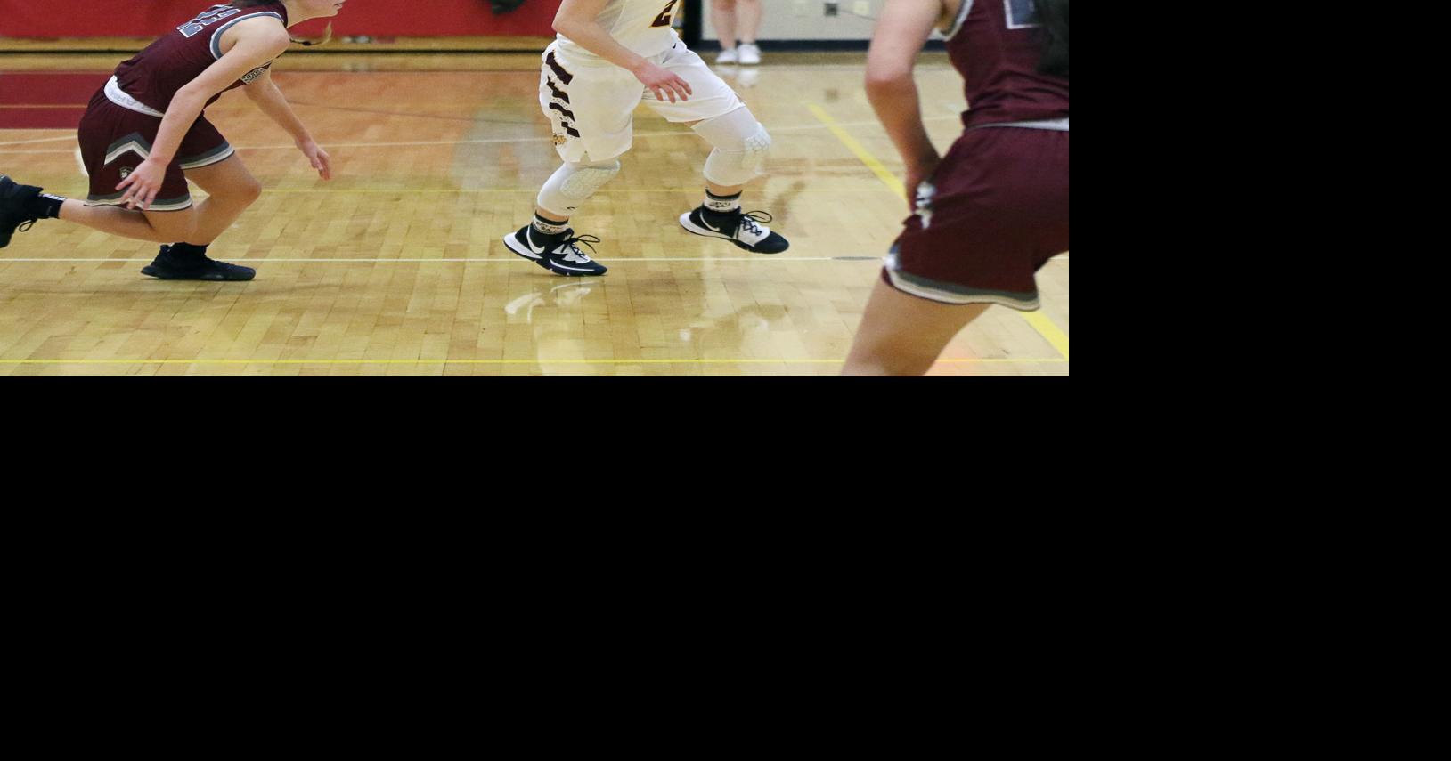 Cle Elum-Roslyn girls fall to Highland on Senior Night | Sports ...