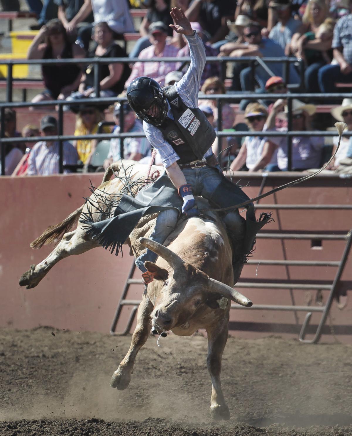 Familiar winners at Ellensburg Rodeo | News | dailyrecordnews.com
