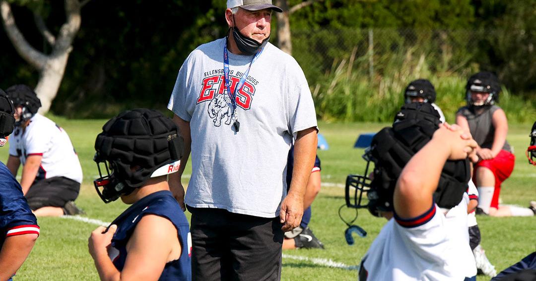 Kids and memories: Zenisek retires as Ellensburg High School football ...