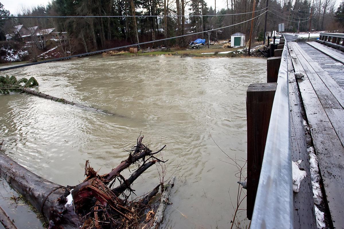Rain leads to flooding in the county | Members | dailyrecordnews.com
