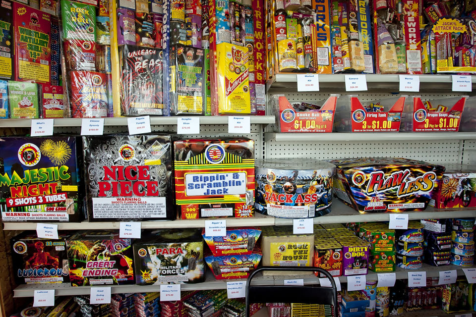Fireworks stands selling explosive holiday fun | News | dailyrecordnews.com