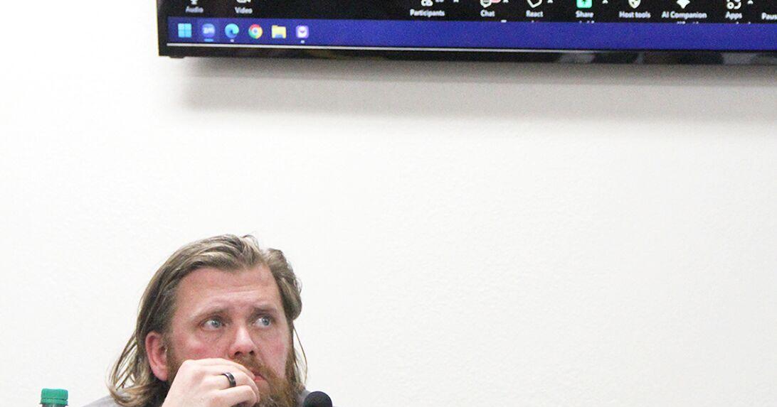 GOING FOR BROKE: Cle Elum council votes to seek Chapter 9 bankruptcy ...