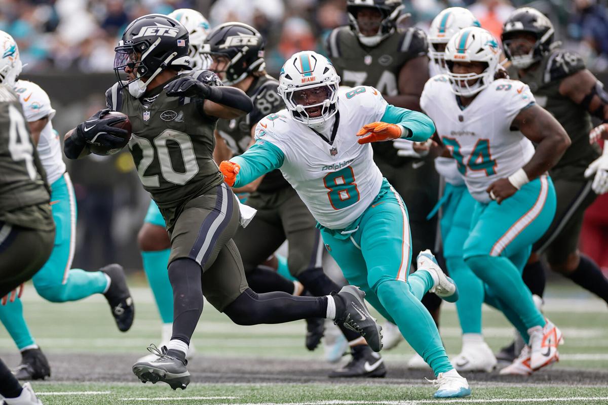 Dolphins waive veteran Matthew Judon, sign linebacker Jackson Woodard ...