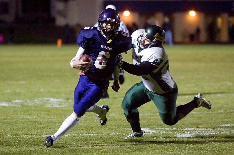 Ellensburg stomps Quincy on homecoming night at Andreotti Field ...