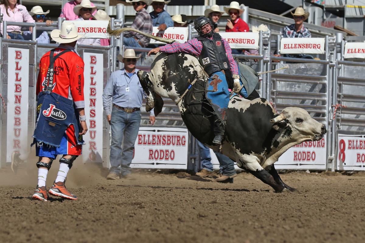 Hot momentum heading into final round | Ellensburg Rodeo 2012 ...