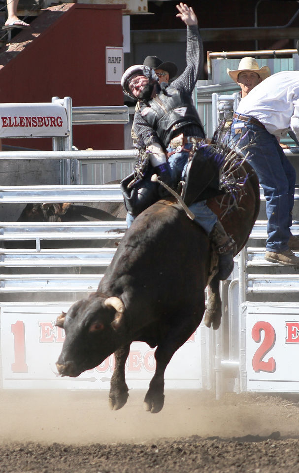 Ellensburg Rodeo on Monday | Photo Gallery | dailyrecordnews.com