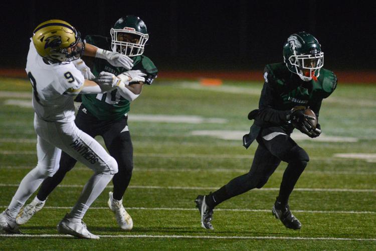 Prep football: Rodriguez improves to 4-0 with 39-8 win over West Park ...