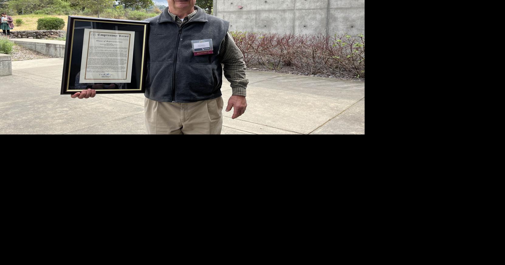 Thompson honors eastern Solano farmer for climate efforts | News ...