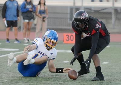 Fairfield's football team has a winning streak and another dominating ...