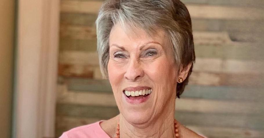 Laura Carlson | Obituaries | dailyrepublic.com