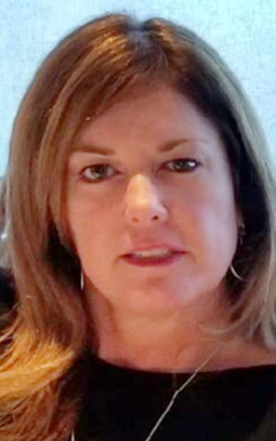 April Russell | Obituaries | dailyrepublic.com