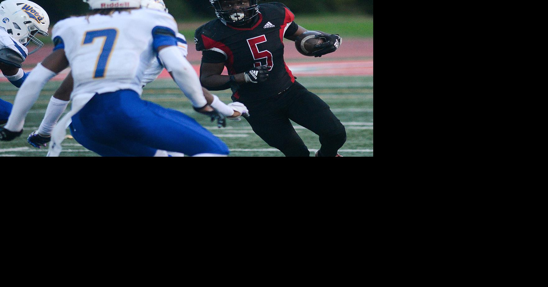 Moten helps power Fairfield High's football team to 26-14 win over Wood ...