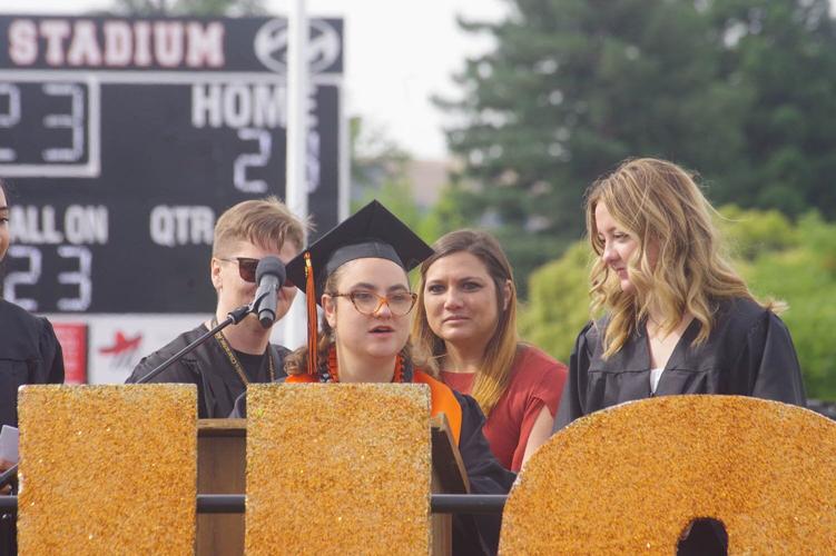 Bulldogs say goodbye to high school and hello to a new beginning ...