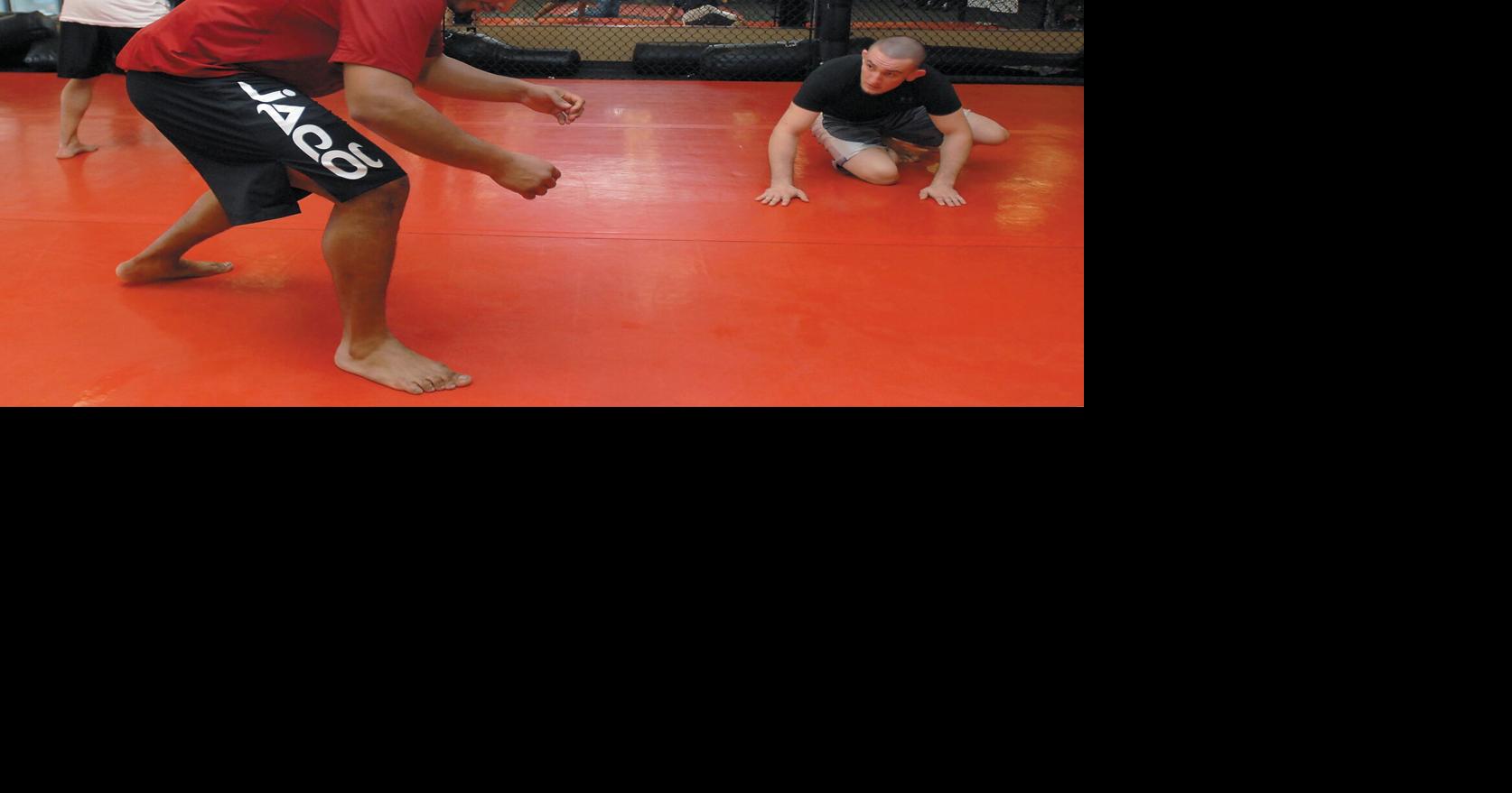 Cesar Gonzalez Trains for Upcoming Jiu Jitsu Competition | News ...