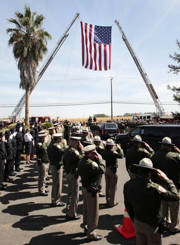 Funeral for slain CHP Officer Kenyon Youngstrom | News | dailyrepublic.com