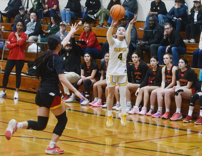 Vanden's girls basketball team eventually finds the range in ...