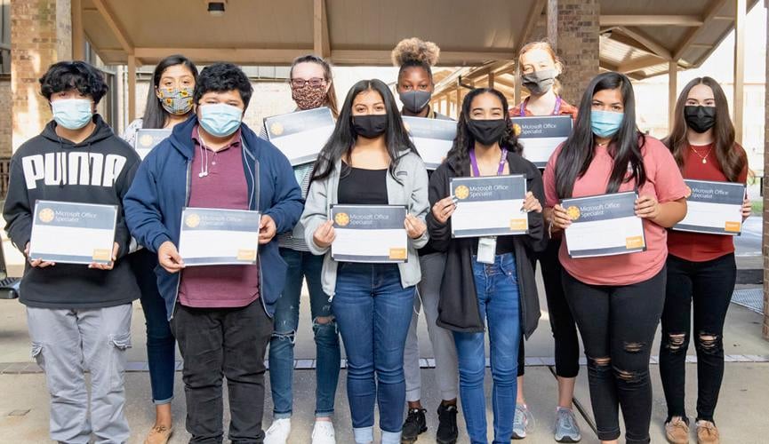 87 NHS students gain edge in job market | Local News | dailysentinel.com