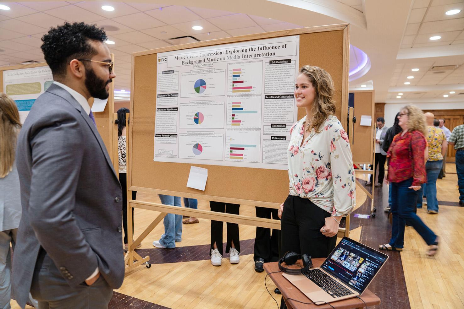 Top student scholars to present at SFA conference | Social Media | dailysentinel.com