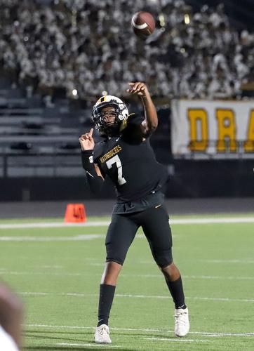 Jones, Lockett enjoy splitting time at QB | Sports | dailysentinel.com