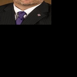 Documents: SFA's Gordon gets $800K in severance pay | Social Media ...