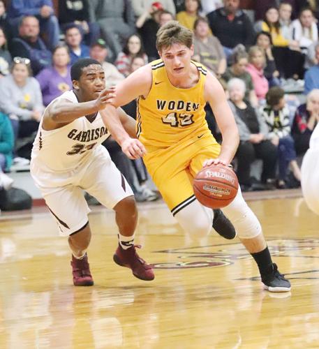 Eagles win 'battle royal' with Bulldogs, 46-35 | Sports | dailysentinel.com
