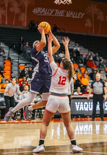 Ladyjacks fall to UTRGV in SLC opener | Sports | dailysentinel.com