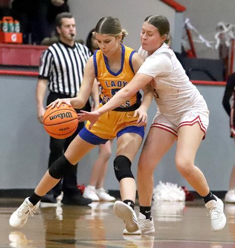 Lady Pirates pressure No. 18 Zavalla, come up short, 49-34 | Sports ...