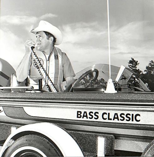 The bass boss: B.A.S.S. founder Ray Scott passes at 88, leaves a legacy ...