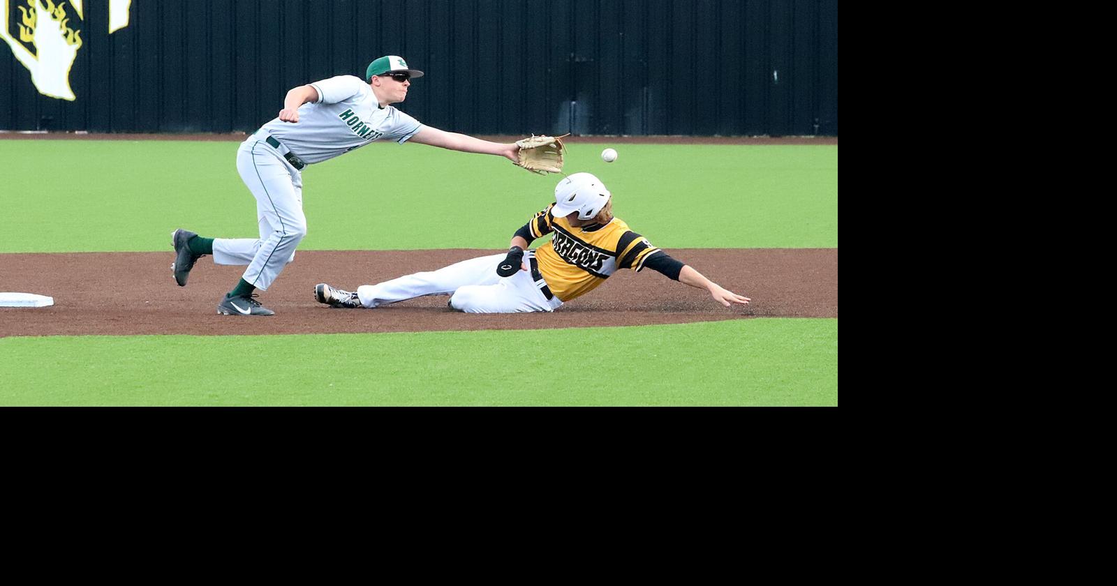 Hornets go on offensive, tie Nac for fourth in 16-5A | Sports ...