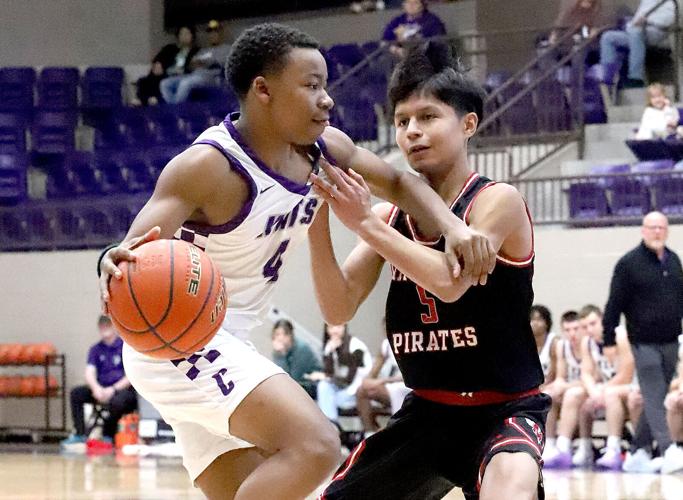 Red-hot Bearkats cruise to tourney opening win, 69-25 | Sports ...