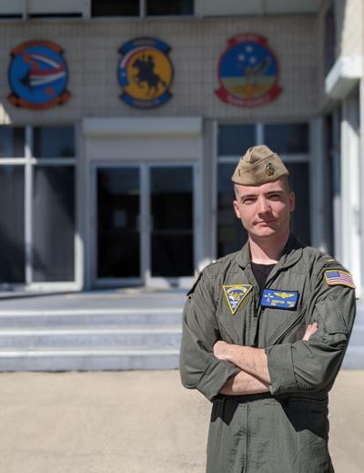 Woden grad joins Navy pilot training program | Local News ...