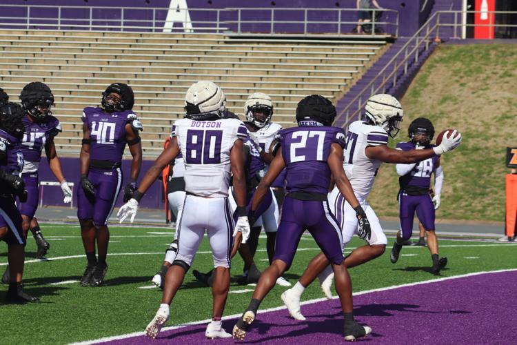 Purple Team wins SFA's Graylan Spring game | Sports | dailysentinel.com