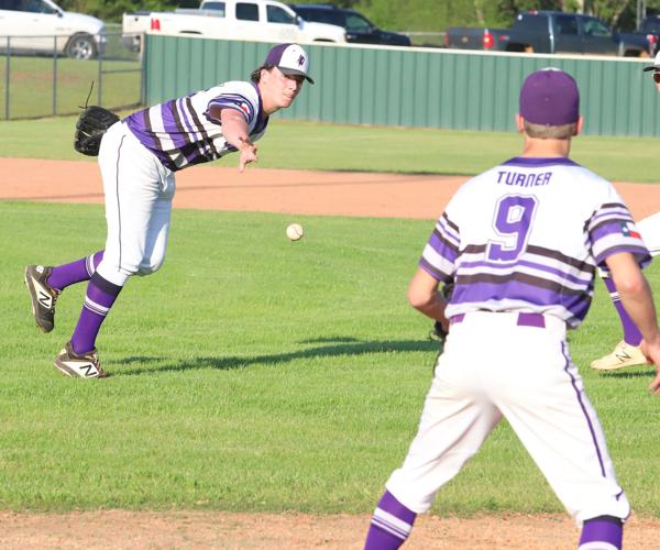 No. 2-ranked Indians subdue Bearkats, 11-3 | Sports | dailysentinel.com