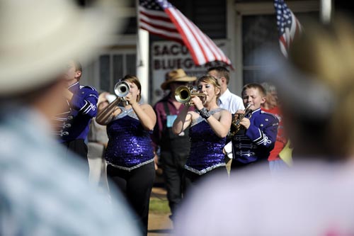 Sacul celebrates small-town life | Local News | dailysentinel.com