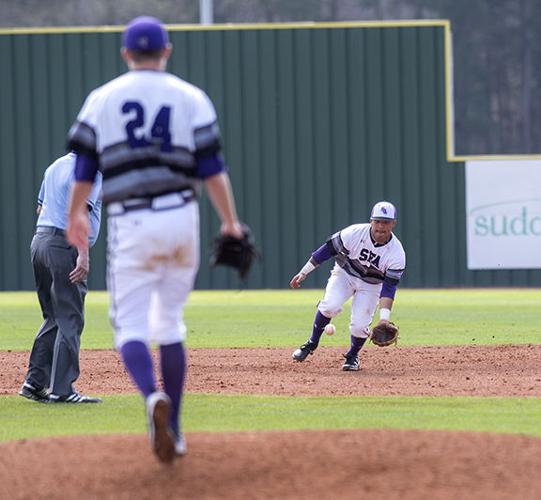 SFA baseball vs. the University of Texas - Arlington on Saturday, Feb ...