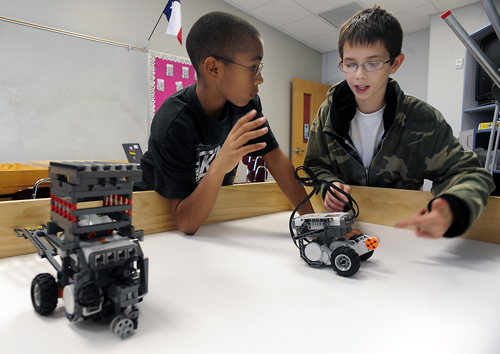 Students prepare for 'Navigating a Nebulous Nalendo' | Local News ...