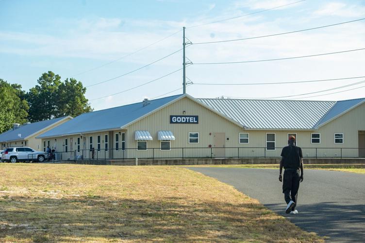 Heat puts stress on homeless seeking jobs | Local News | dailysentinel.com