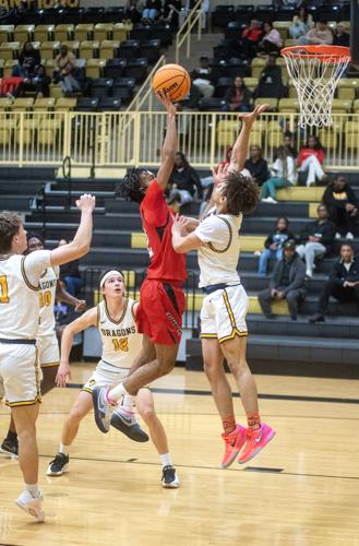 Dragons fall to Mavericks Friday | Sports | dailysentinel.com