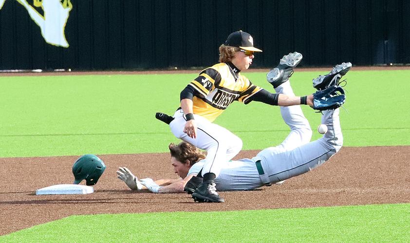 Hornets go on offensive, tie Nac for fourth in 16-5A | Sports ...