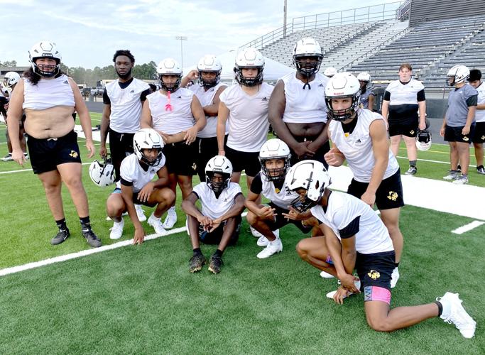Football practice in full swing for Dragons | Sports | dailysentinel.com