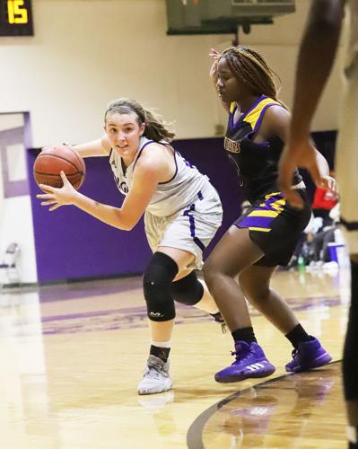 Lady Indians thrash Center, 48-31 | Sports | dailysentinel.com