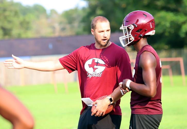 'Dogs begin work toward bigger things in '21 | Sports | dailysentinel.com