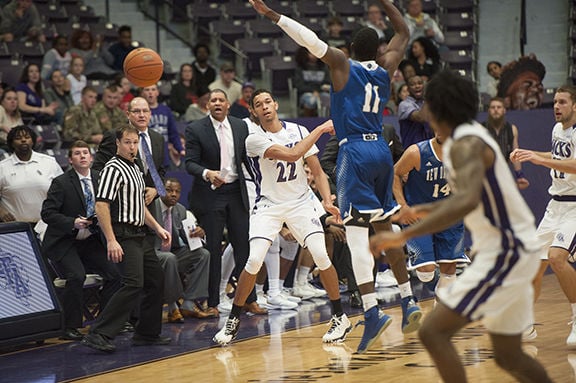 SFA vs. University of New Orleans on Saturday, Jan. 28, 2017 at William ...