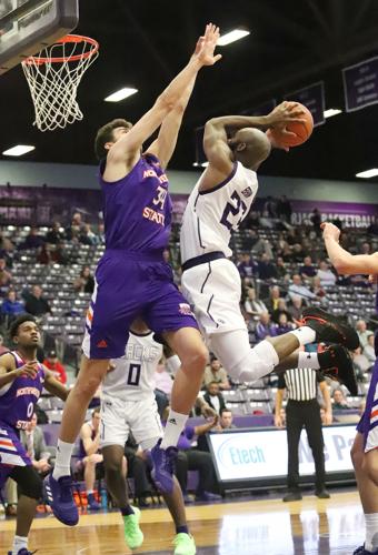'Jacks clinch share of Southland title, 90-59 | Sports | dailysentinel.com