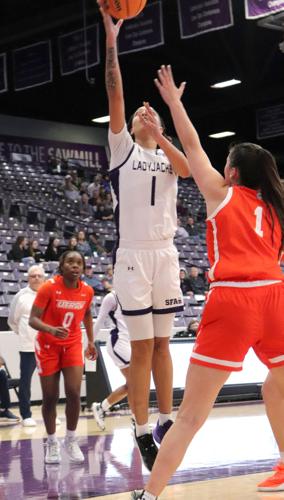 Ladyjacks win chippy, back-and-forth battle vs. Vaqueros | Social Media ...