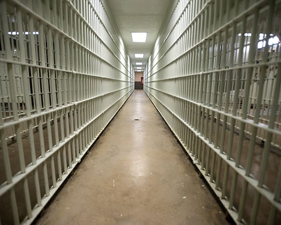 For many, jail becomes long waiting game of high stakes | Local News ...
