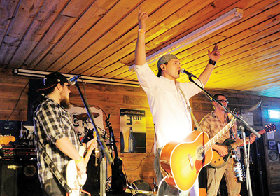JD Newberry, Justin Fulcher Band to perform at Lugnutz | Life ...