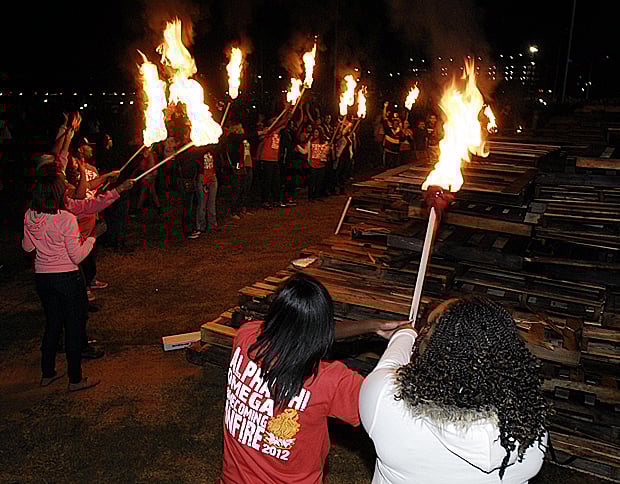 SFA Homecoming Bonfire | Photo Gallery | dailysentinel.com