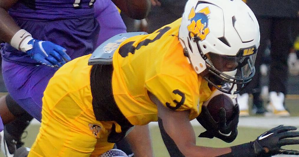 Panthers too much for Nacogdoches | Sports | dailysentinel.com