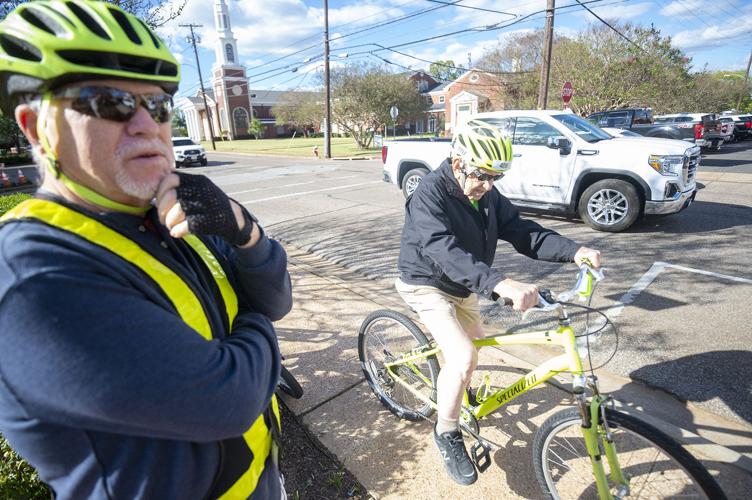 At 96, World War II veteran rides bike on trip down memory lane | Local ...